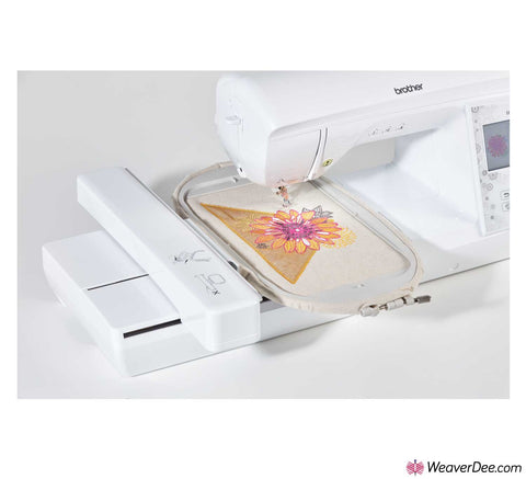 Brother Innov-is 880E Embroidery Machine + FREE PED PLUS 2 WORTH £399 ...